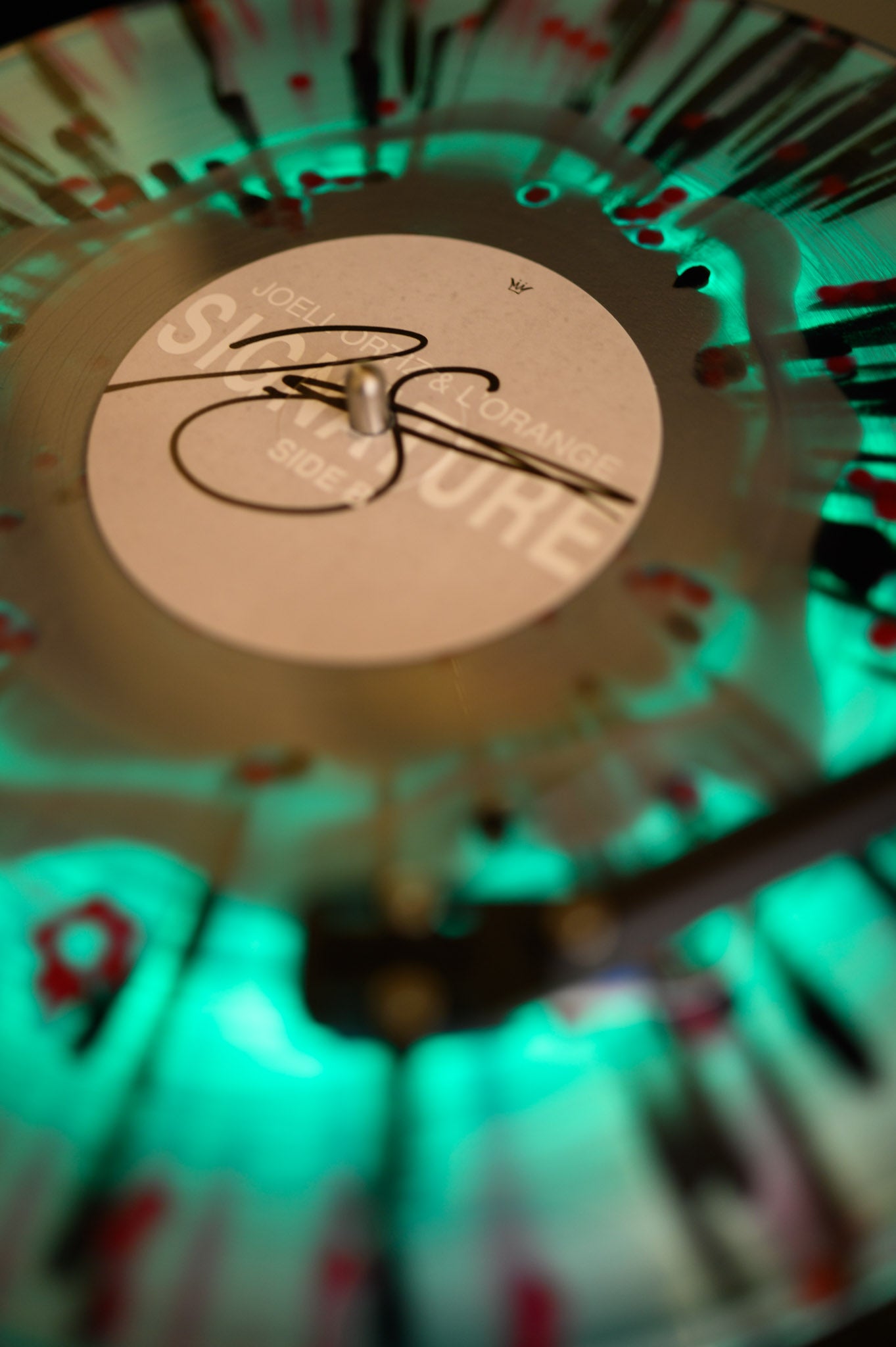 Joell Ortiz + L'Orange - Signature (Indie Exclusive LP) – Mello Music Group